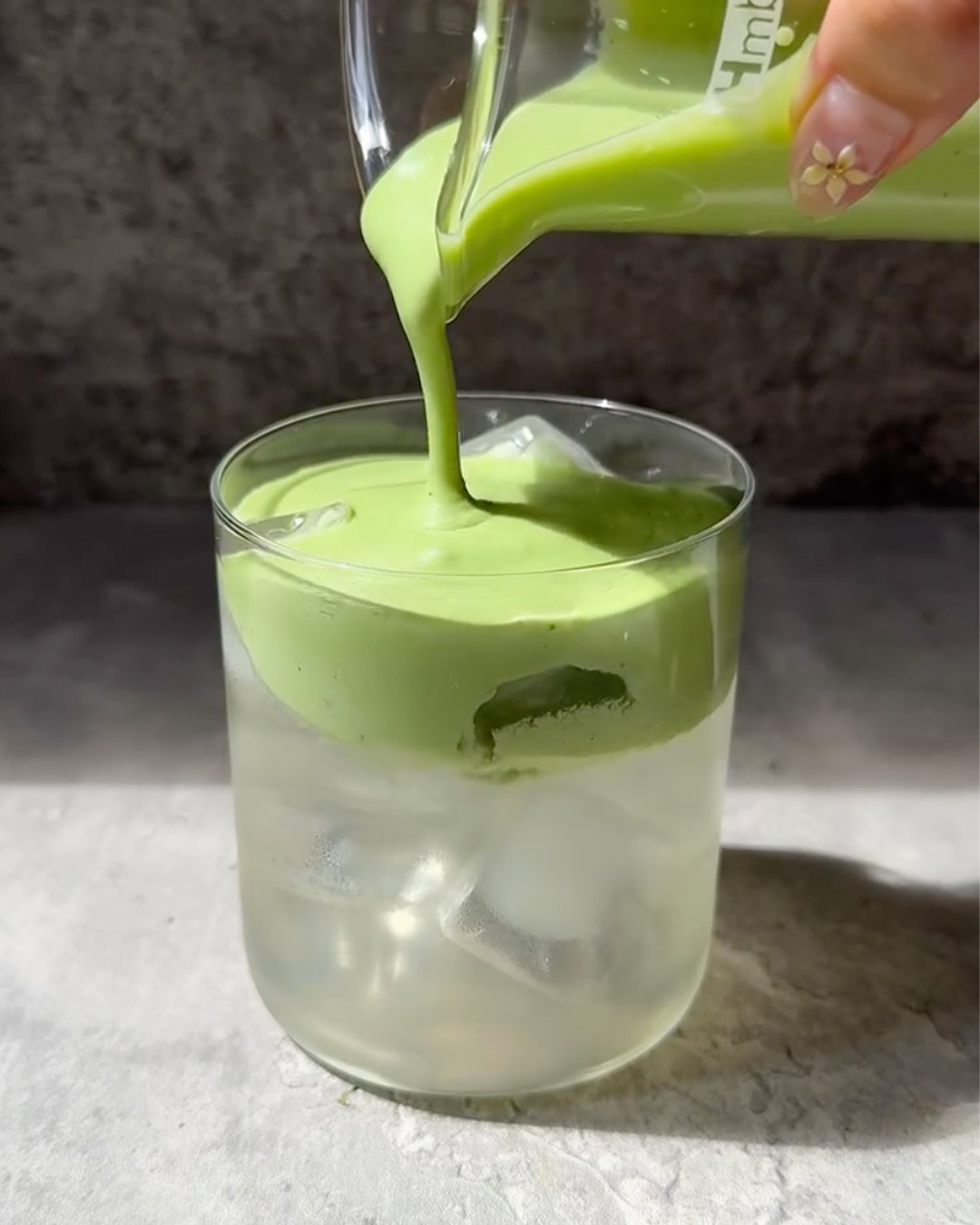 Coconut Matcha Cloud Drink - Poosh