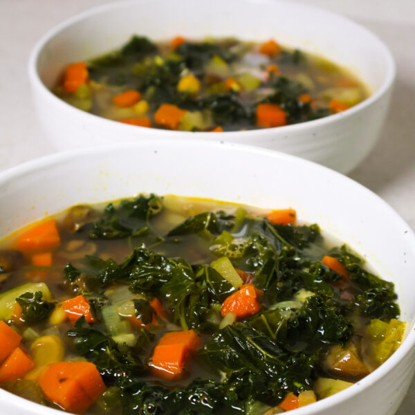 The Detox Veggie Soup We’re Making on Repeat This Month - Poosh